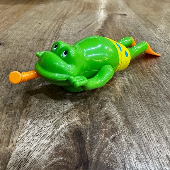 Smithtoy | Toys | Vintage Windup Swimmer Frog Pool Toy Unique Diver ...